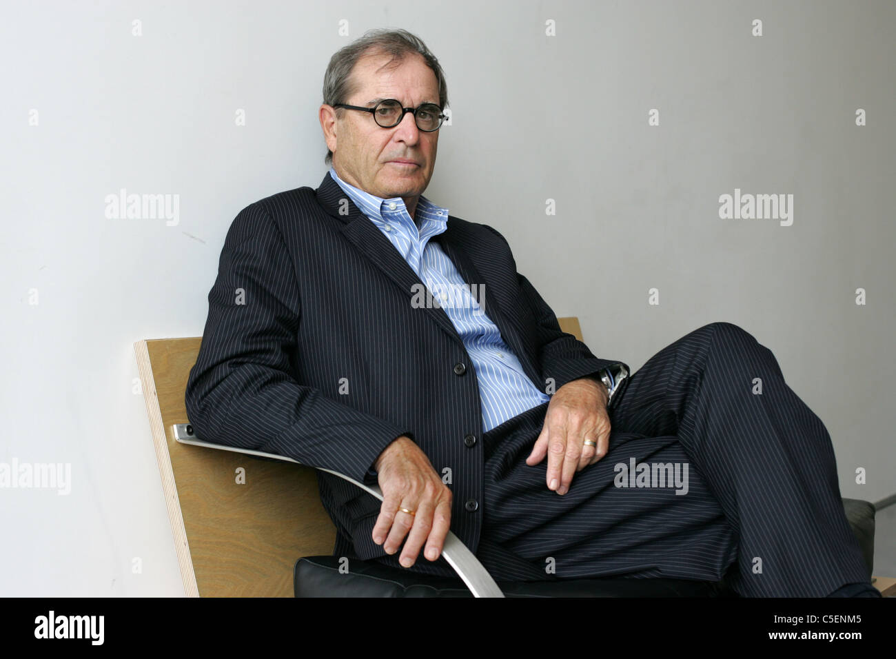 American travel writer and novelist paul theroux hi-res stock ...