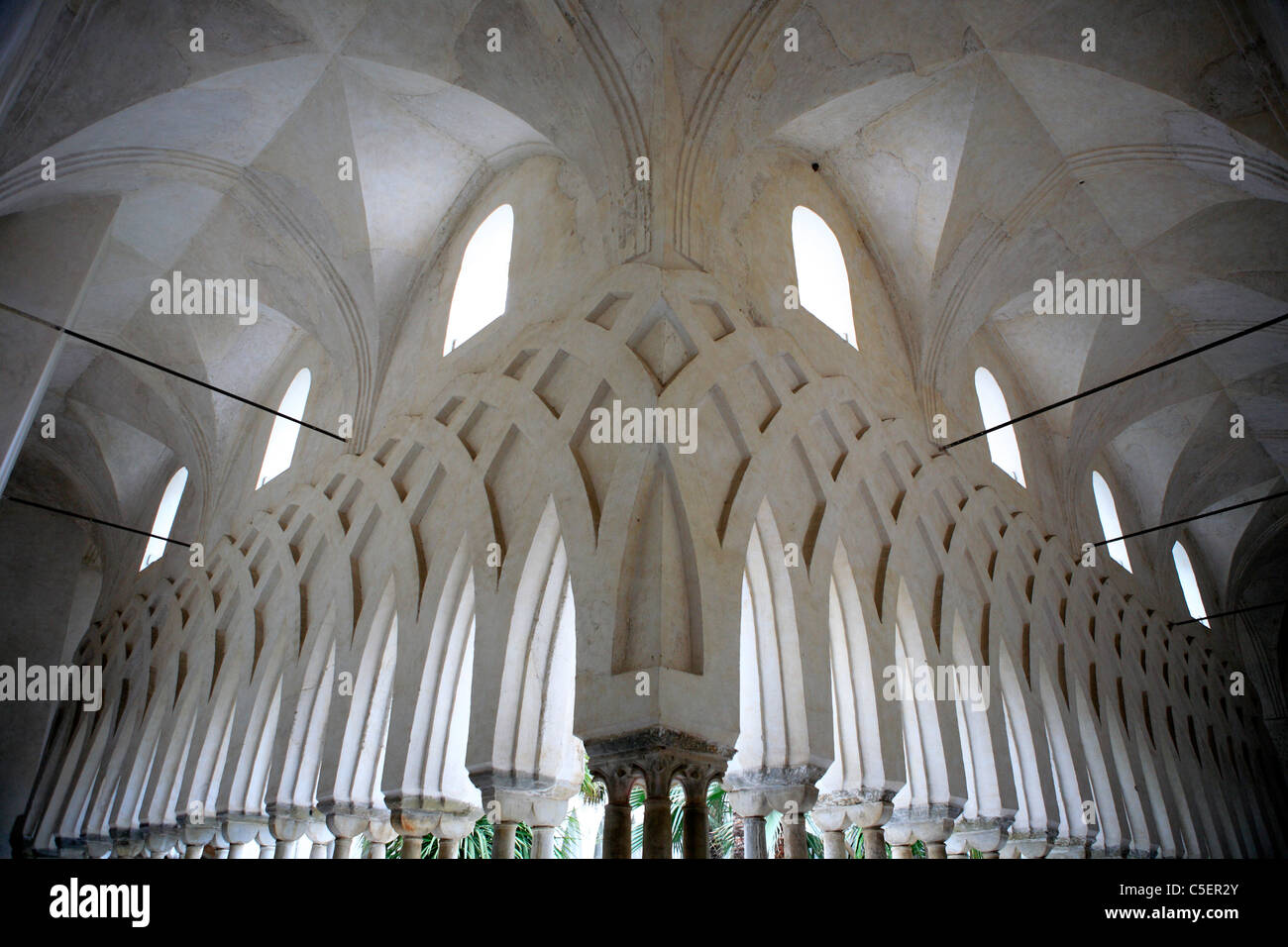 Cloister amalfi cathedral hi-res stock photography and images - Alamy