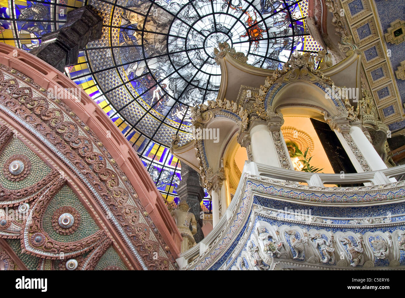 Erawan museum hi-res stock photography and images - Alamy