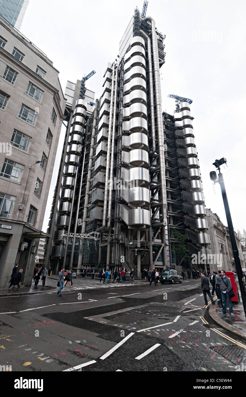 lloyds of london insurance offices in the city of london Stock Photo ...