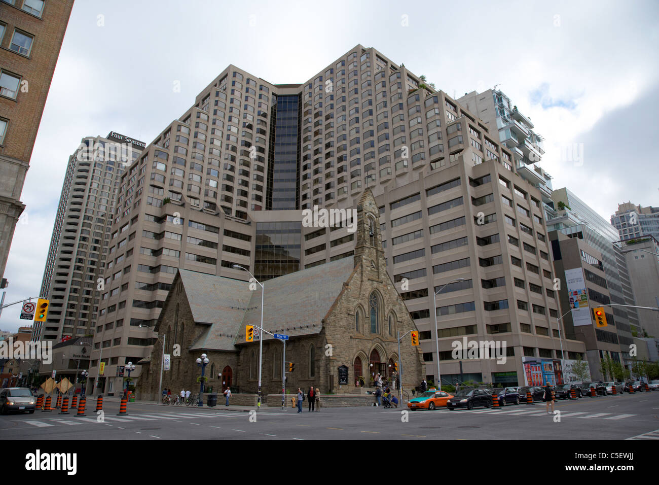 Anglican church buildings hi-res stock photography and images - Alamy