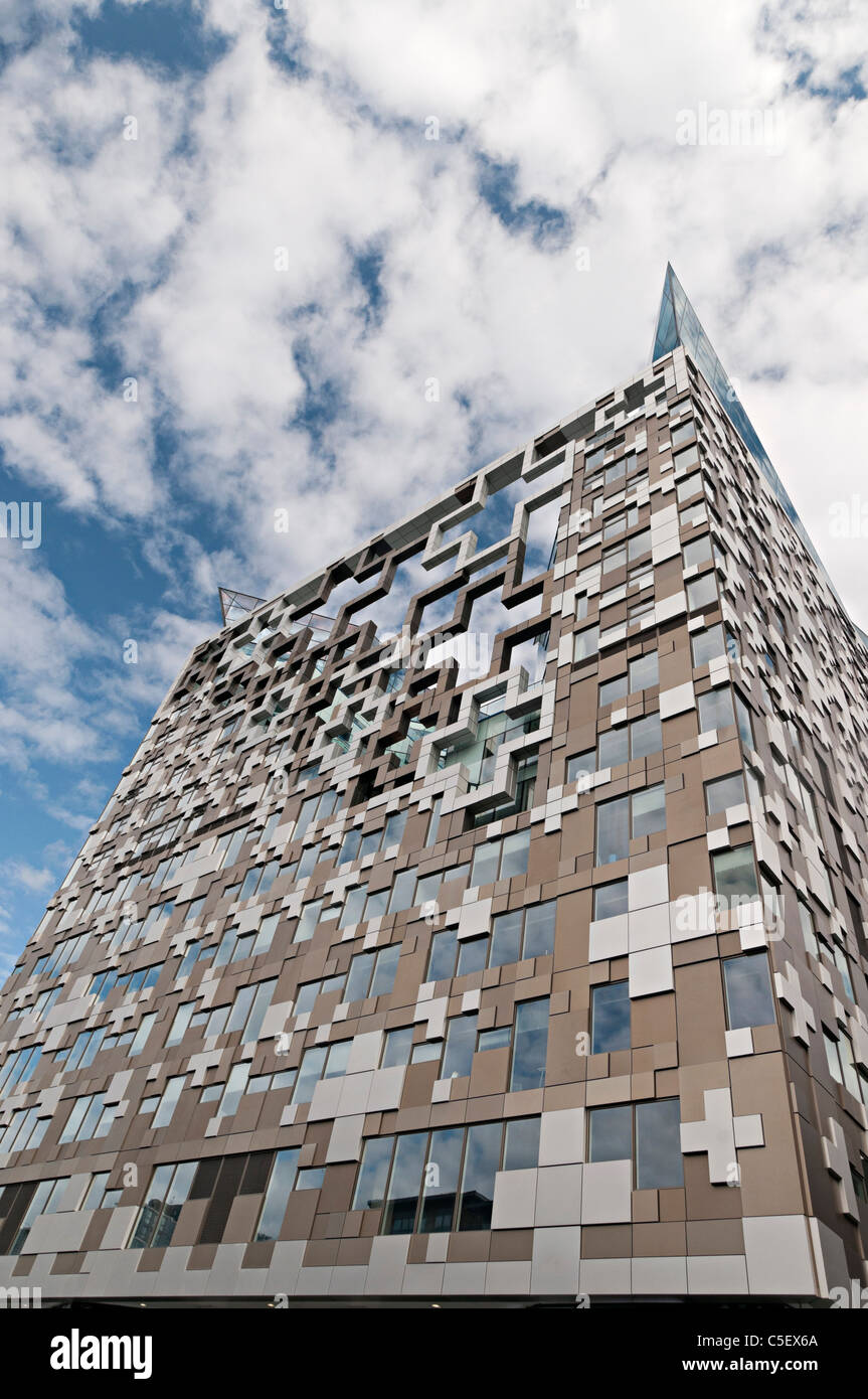 Blue cube architects hi-res stock photography and images - Alamy