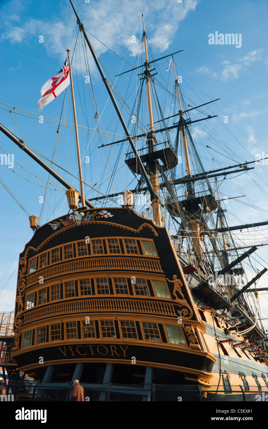 Hms victory sails hi-res stock photography and images - Alamy