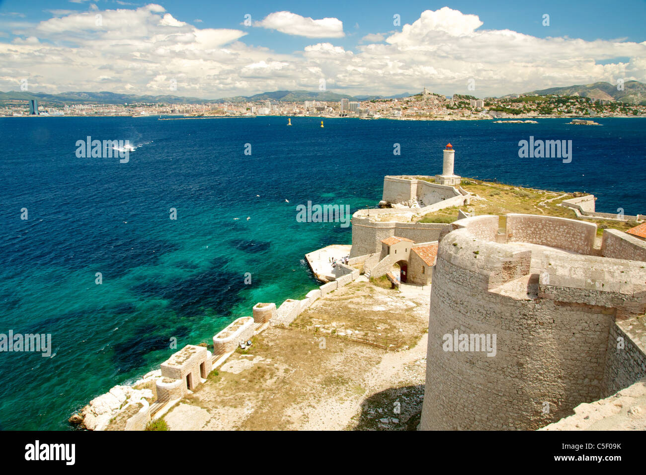 Chateau d'if boat hi-res stock photography and images - Alamy