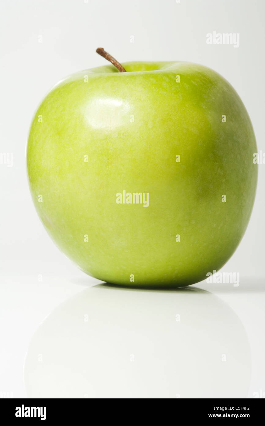 Fresh Green Apple Stock Photo - Alamy
