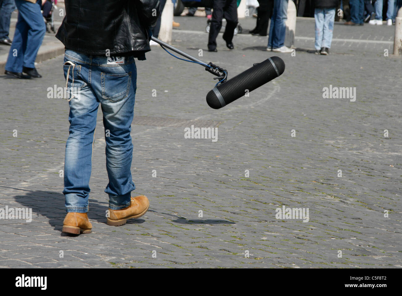 Boom microphone hi-res stock photography and images - Alamy