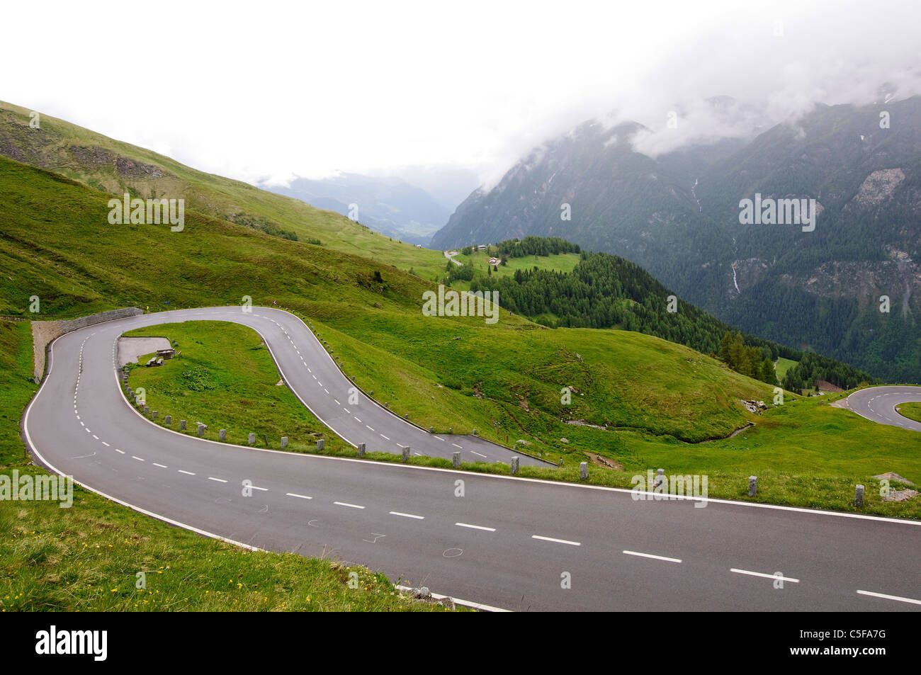 Winding Mountain Road Stock Photos & Winding Mountain Road Stock Images ...