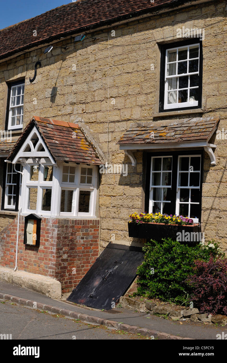 The White Hart Public House at Stopham. Near Pulborough. West Sussex ...