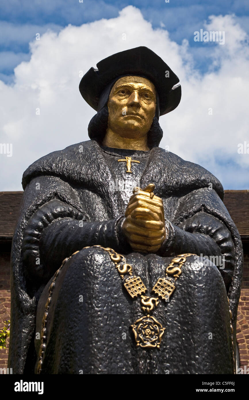 Statue of sir thomas more saint thomas more hi-res stock photography ...