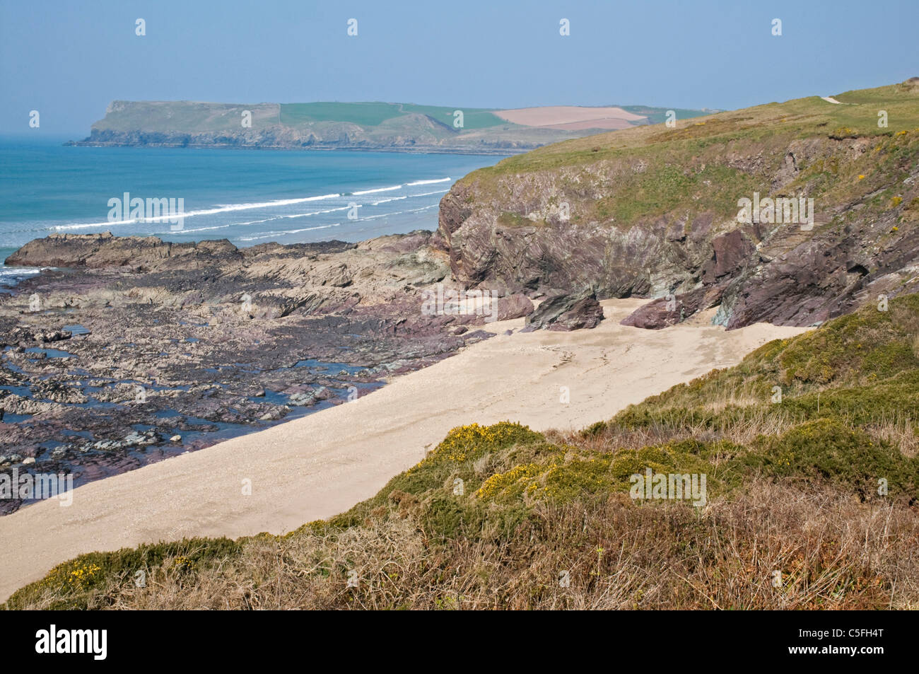 Cornwall's rugged Atlantic coastline at Greenaway Beach near Polzeath ...
