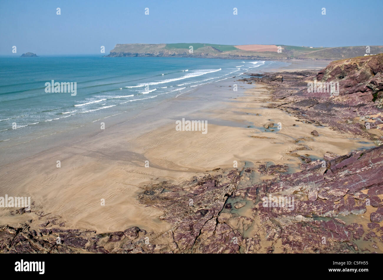 Polzeath hayle bay cornwall england hi-res stock photography and images ...