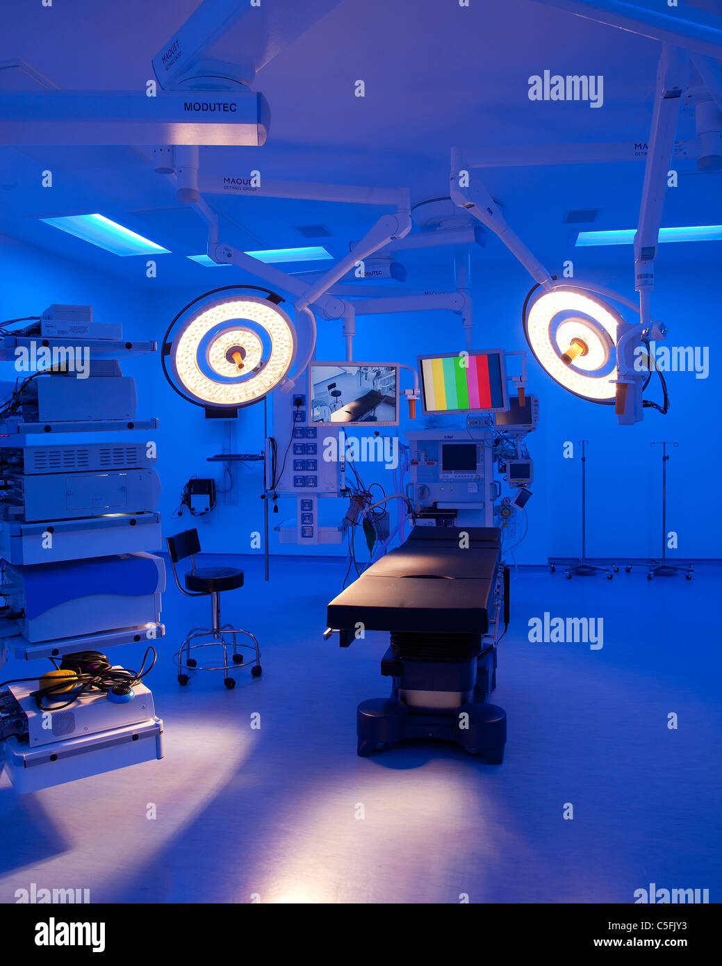 Operating Theatre / Theater at a Cancer Hospital Stock Photo - Alamy