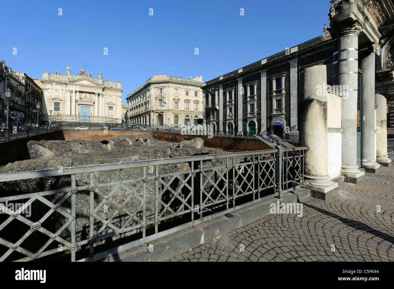 Anfiteatro Romano roman Amphitheater) in Catania, Sicily, Italy Stock ...