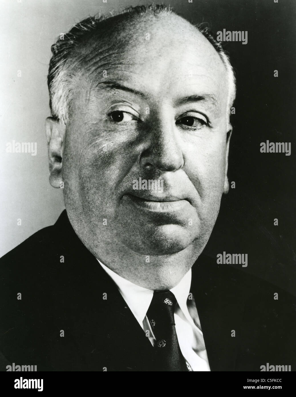 ALFRED HITCHCOCK (1899-1980) UK film director and producer Stock Photo ...