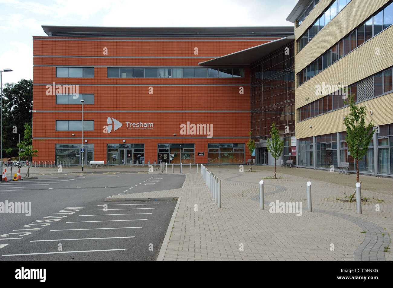 Tresham College Logo