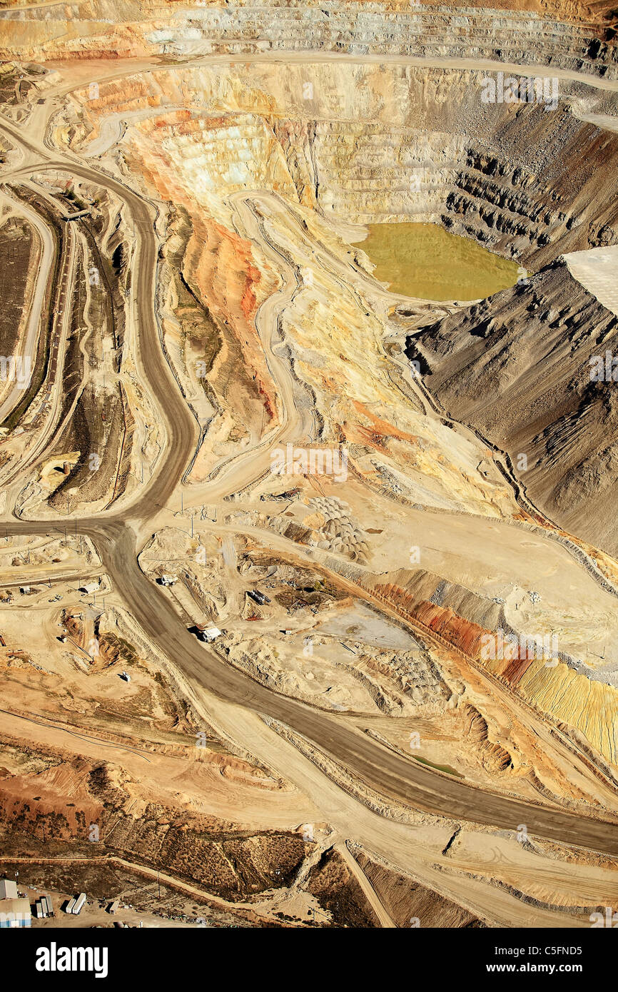 Open pit copper mine Stock Photo - Alamy