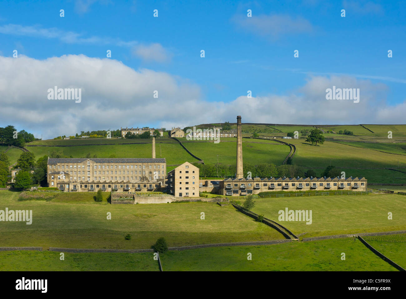 Luddenden hi-res stock photography and images - Alamy