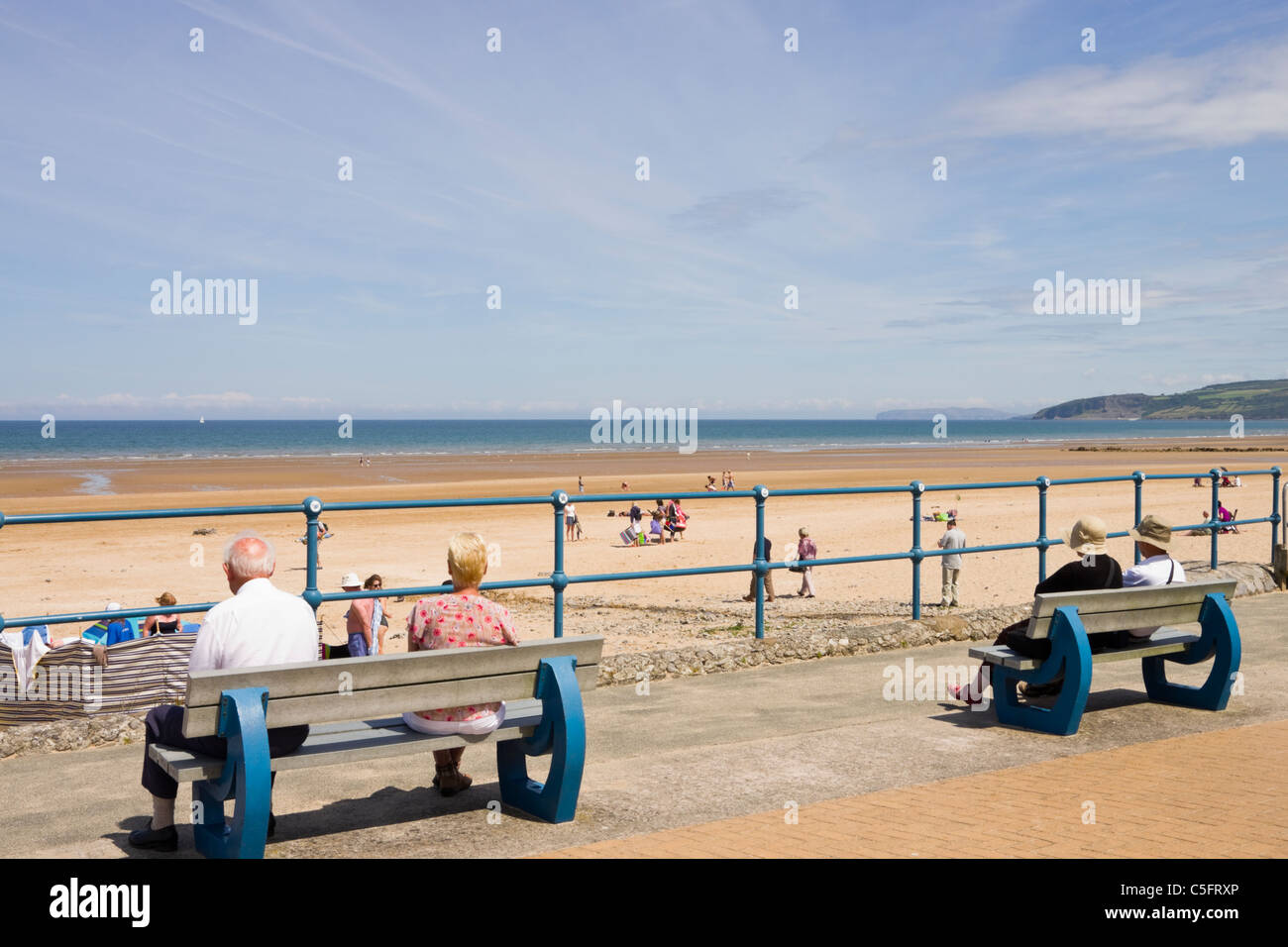 Isle of anglesey sea front promenade hi-res stock photography and ...