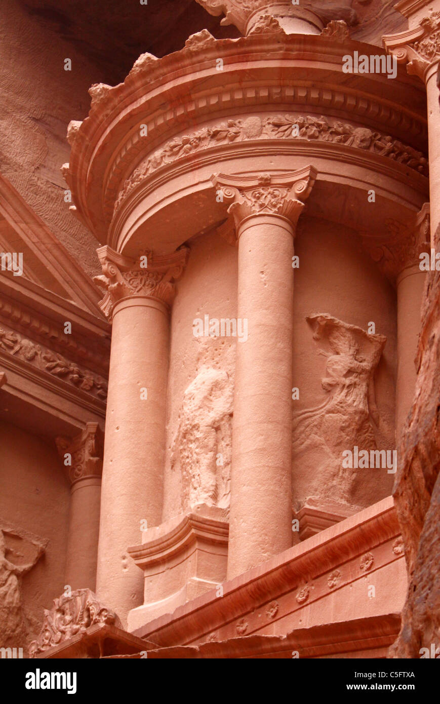 Petra Treasury Front Stock Photo - Alamy