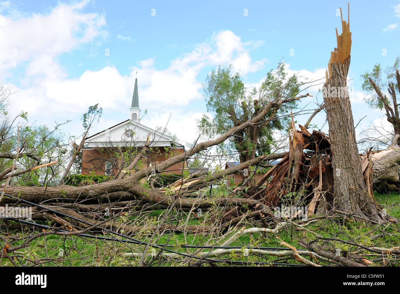 SAINT LOUIS, MISSOURI - APRIL 26: Destroyed homes after tornadoes hit ...