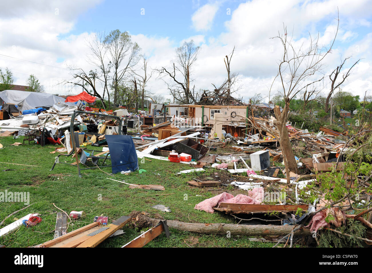 SAINT LOUIS, MISSOURI - APRIL 26: Destroyed homes after tornadoes hit ...