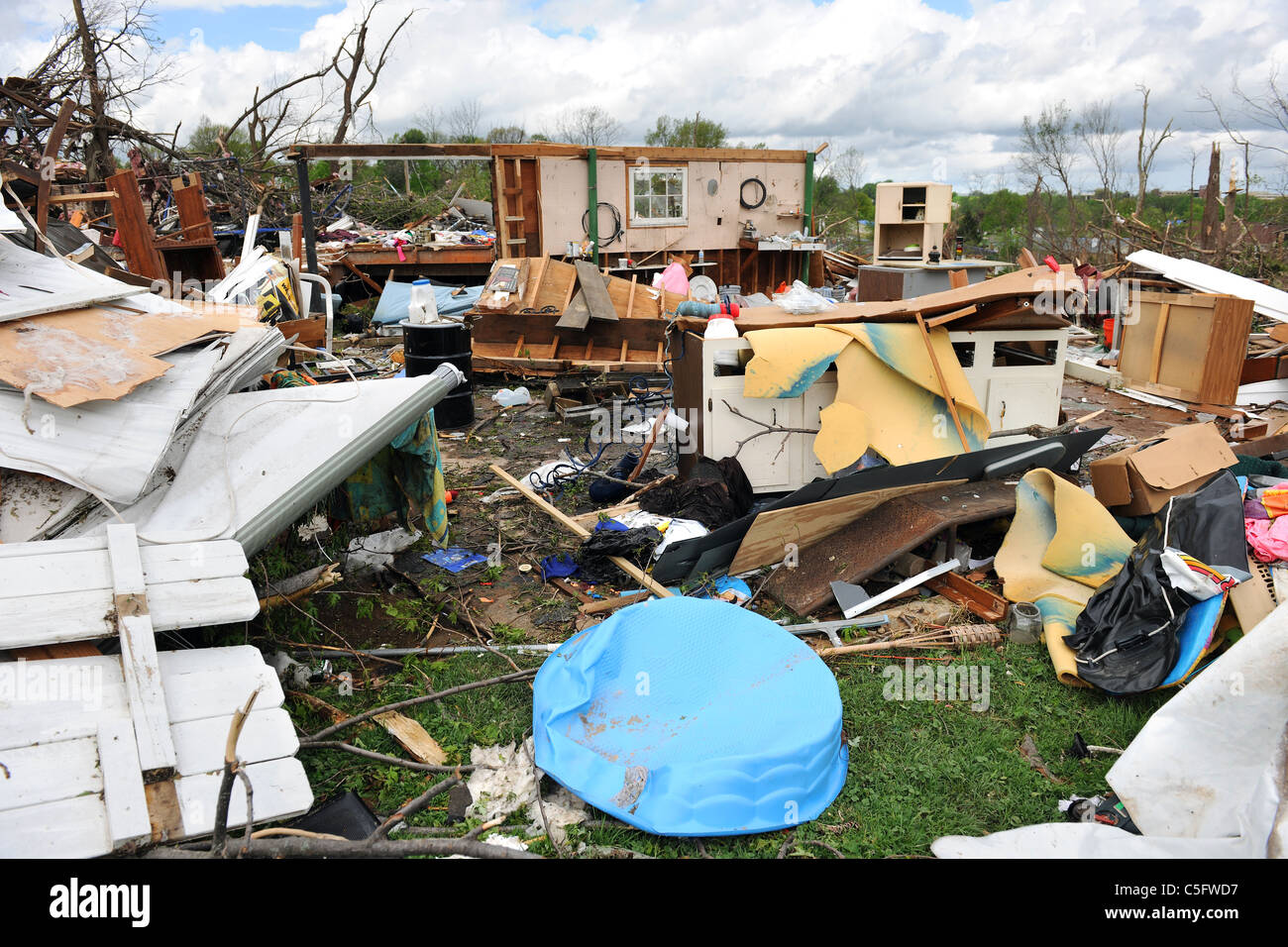SAINT LOUIS, MISSOURI - APRIL 26: Destroyed homes after tornadoes hit ...