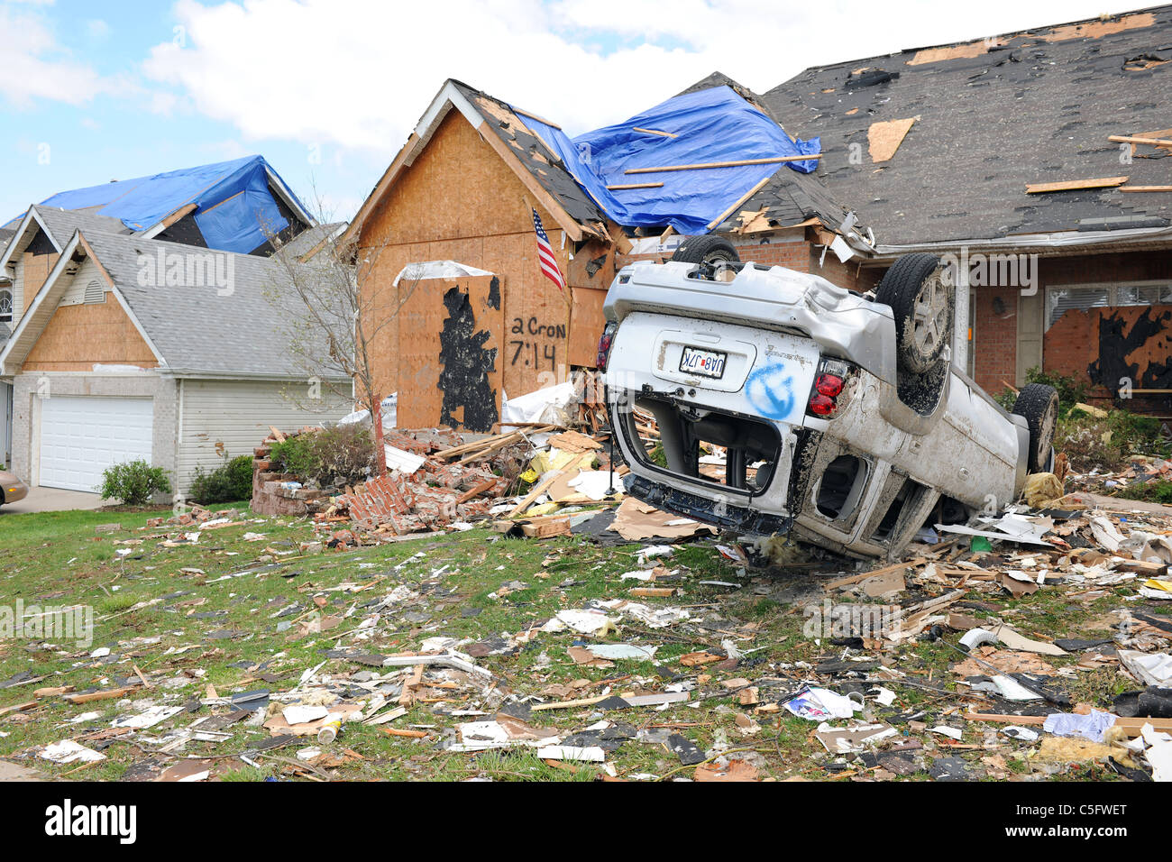 SAINT LOUIS, MISSOURI - APRIL 26: Destroyed homes after tornadoes hit ...