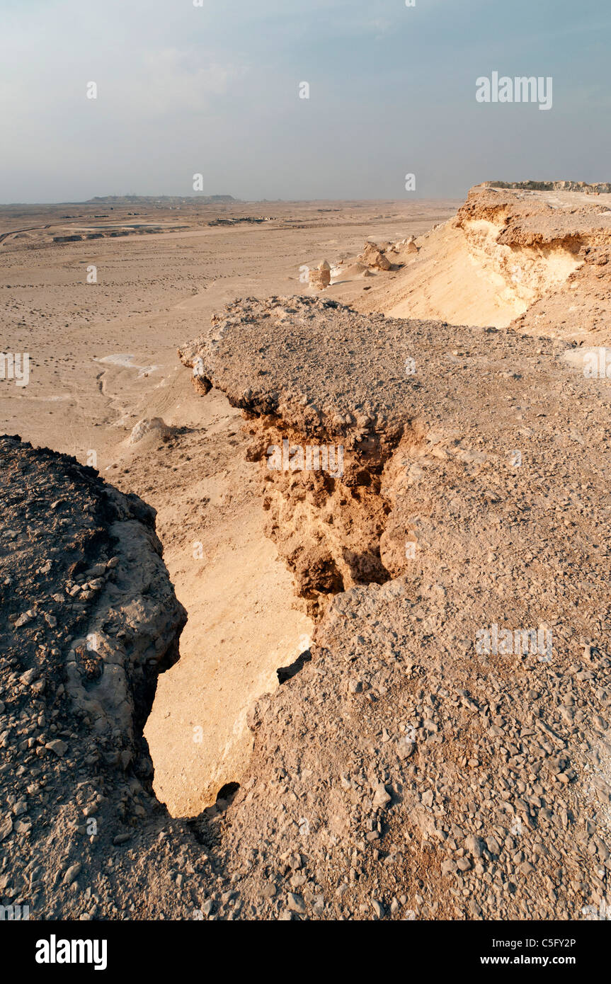 Elk204-1539v Bahrain, desert landscape Stock Photo - Alamy