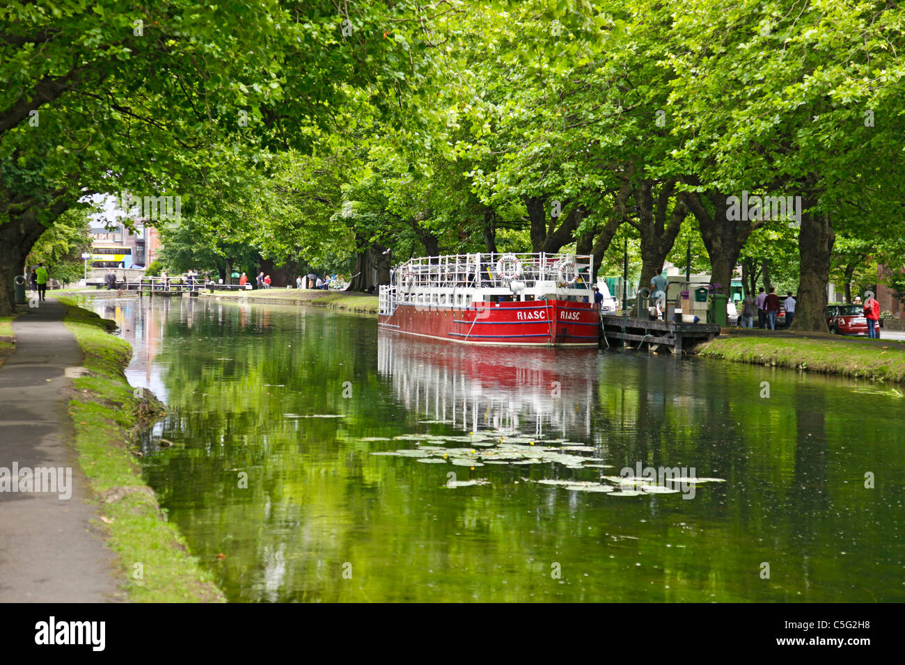 Riasc barge/La Peniche floating restaurant on the Grand Canal in Dublin ...