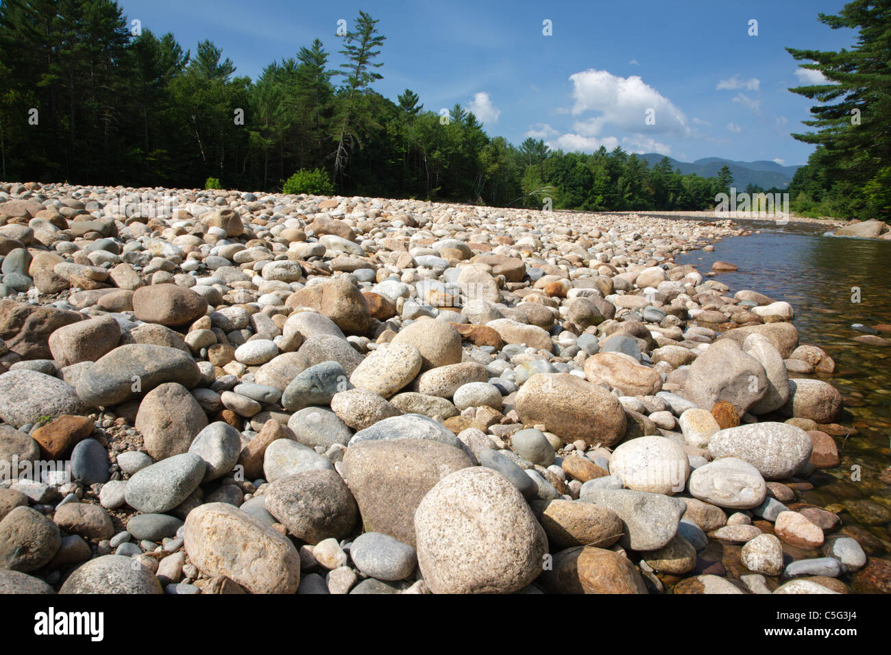 Boulder cobble river channel hi-res stock photography and images - Alamy
