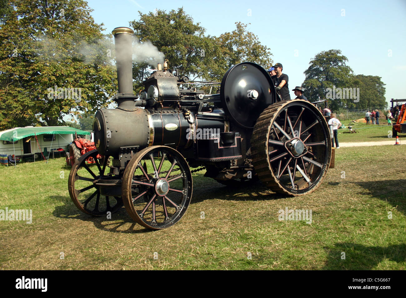 Traction engine 1919 hi-res stock photography and images - Alamy