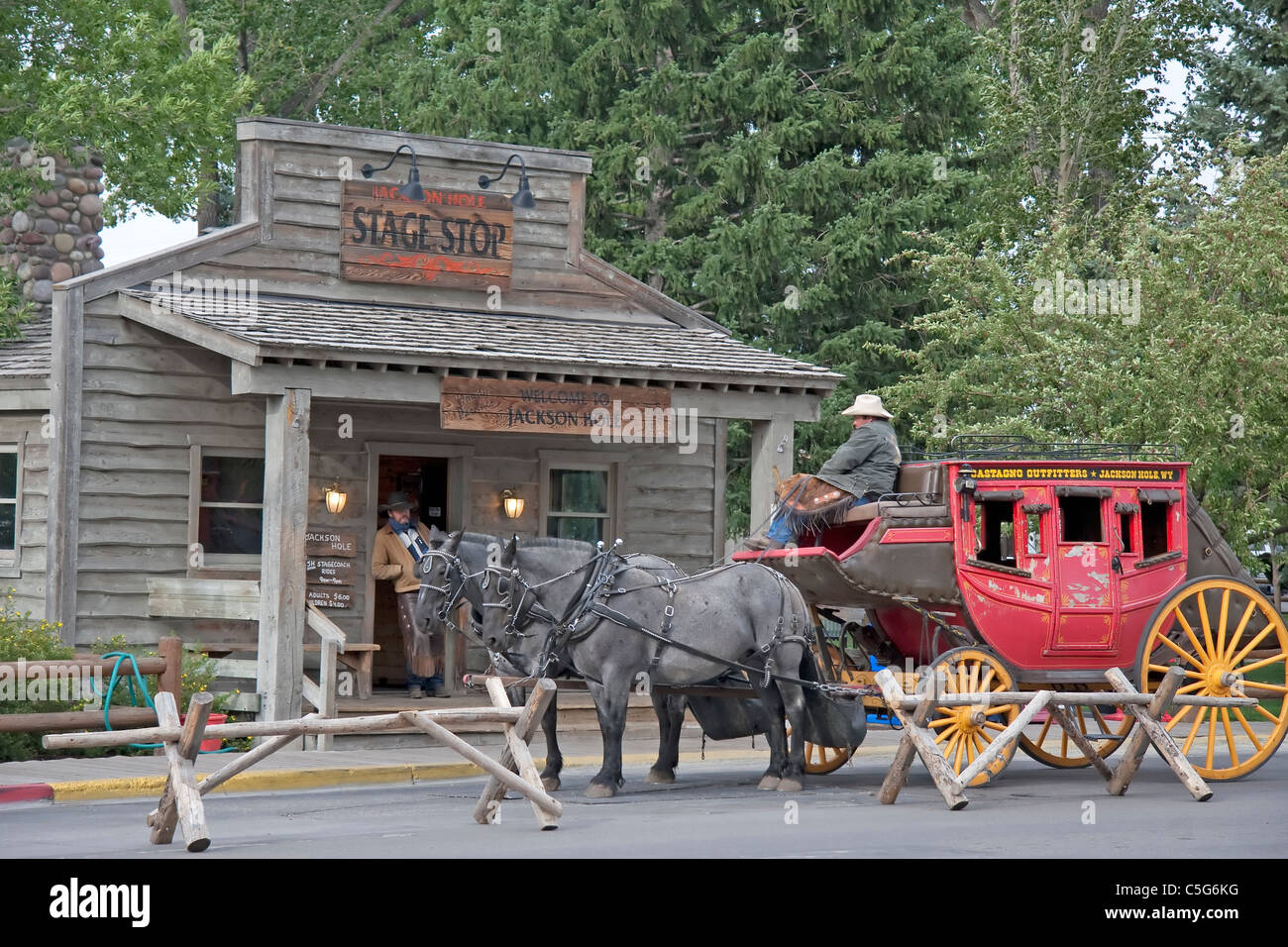 Stage coach rides hi-res stock photography and images - Alamy
