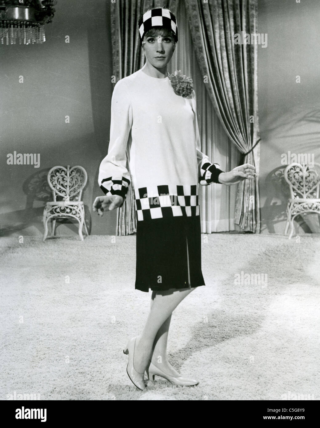 THOROUGHLY MODERN MILLIE 1967 Universal Pictures film with Julie ...