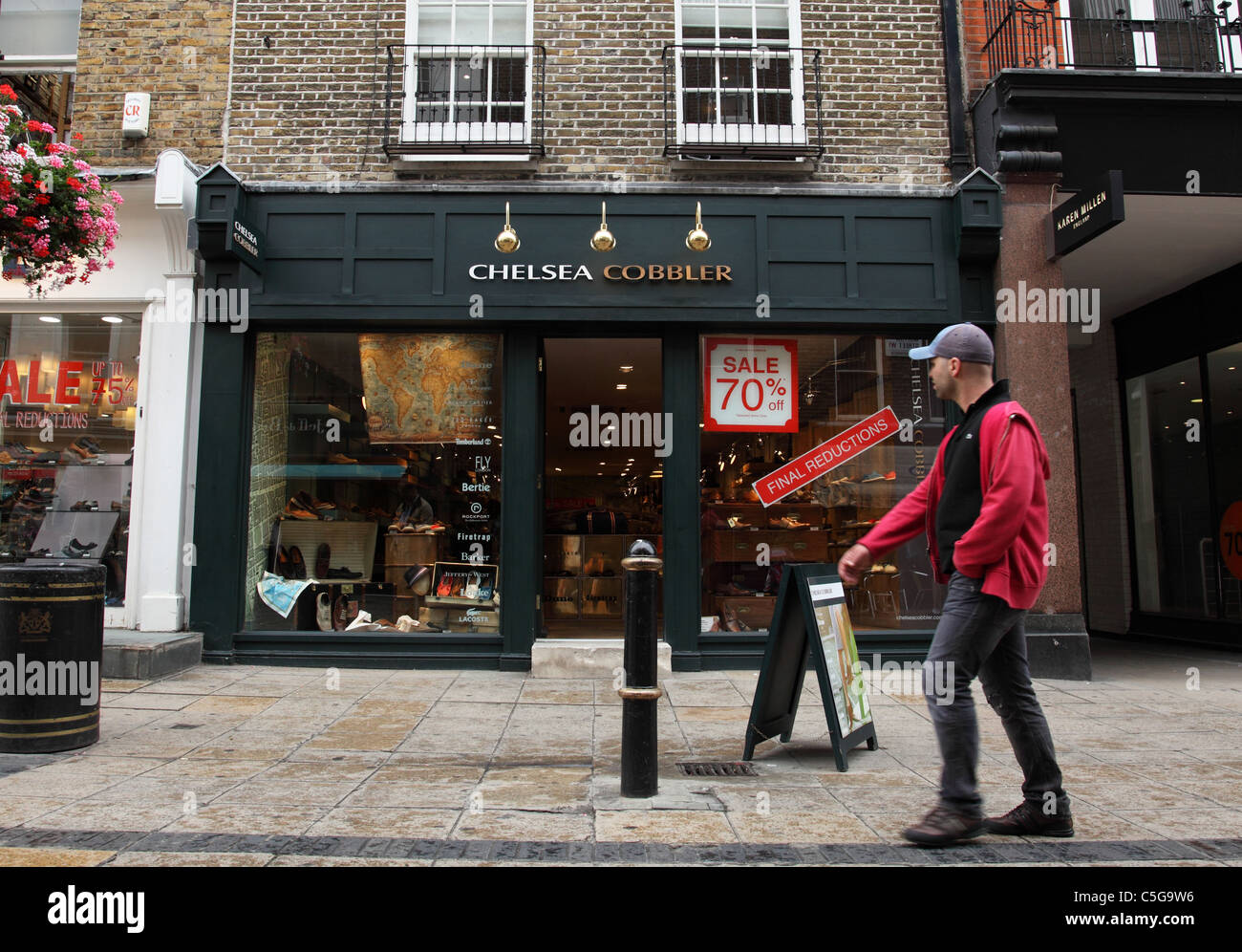 A Chelsea Cobbler store on South Molton Street, London, England, U.K ...