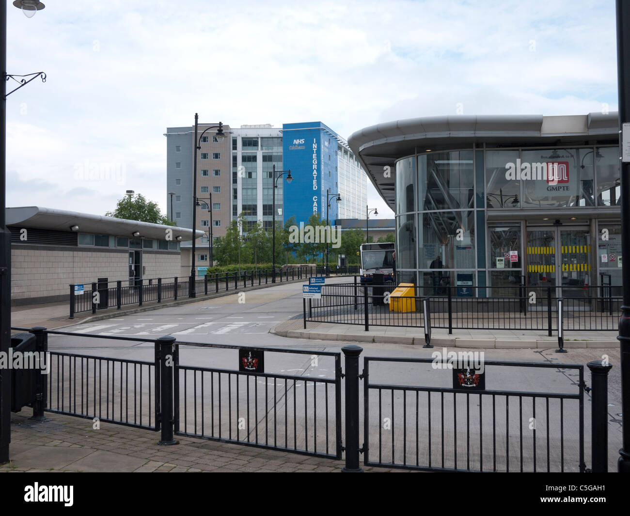 Oldham Bus Station, Cheapside, Oldham, Greater Manchester, England, UK ...