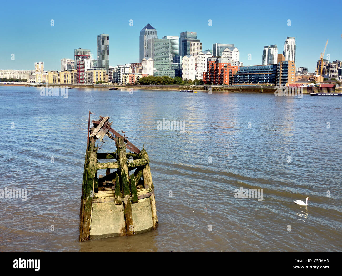 London docklands from Rotherhithe Stock Photo - Alamy