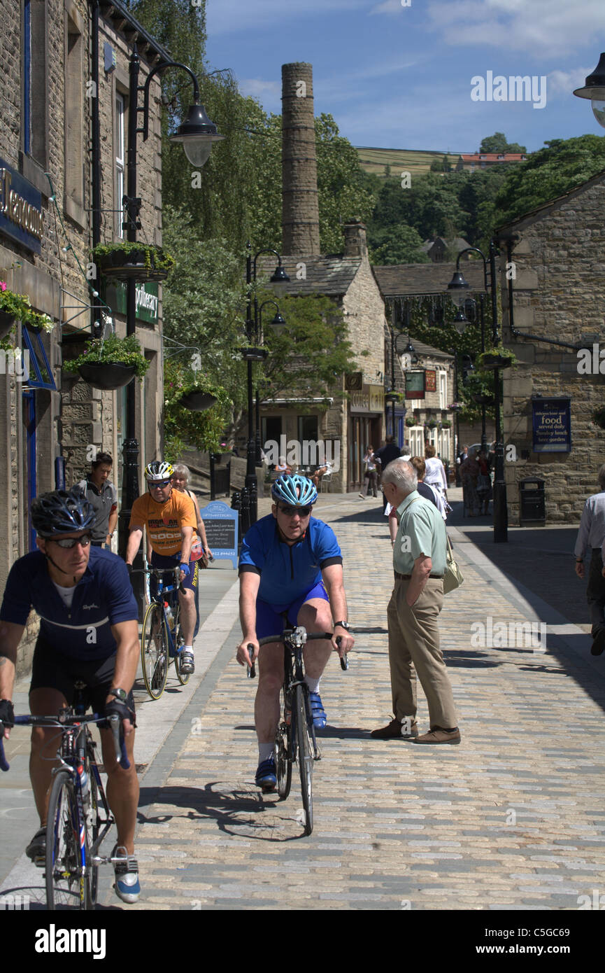 Hebden bridge town centre hi-res stock photography and images - Alamy