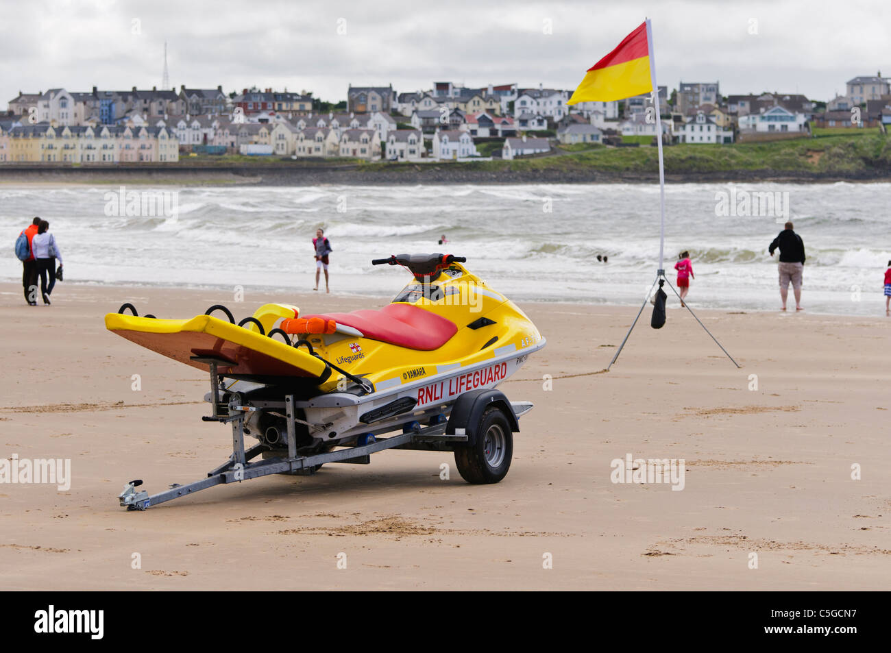 Rnli lifeguard vehicles hi-res stock photography and images - Alamy