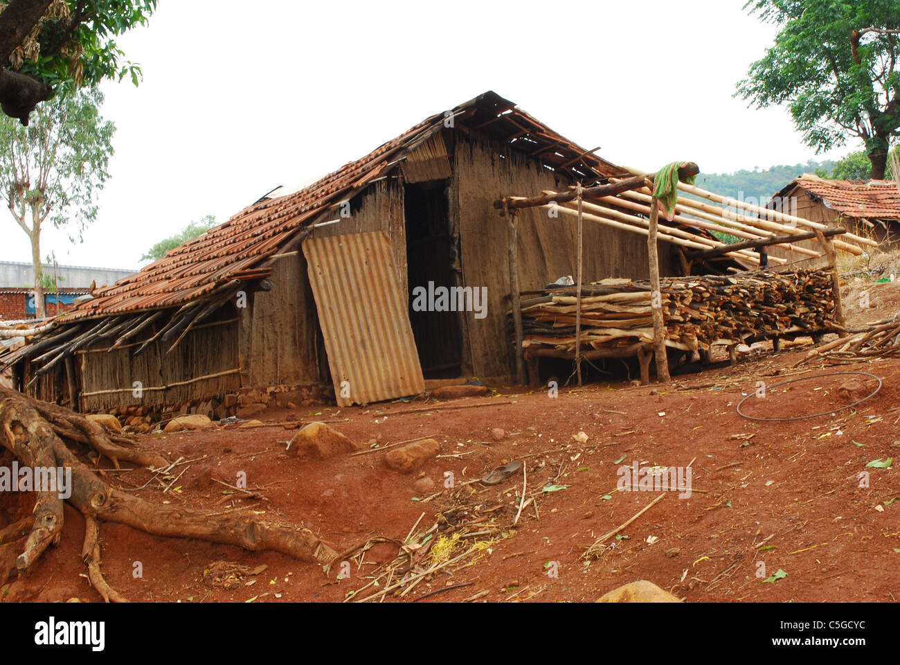 country side house Stock Photo - Alamy