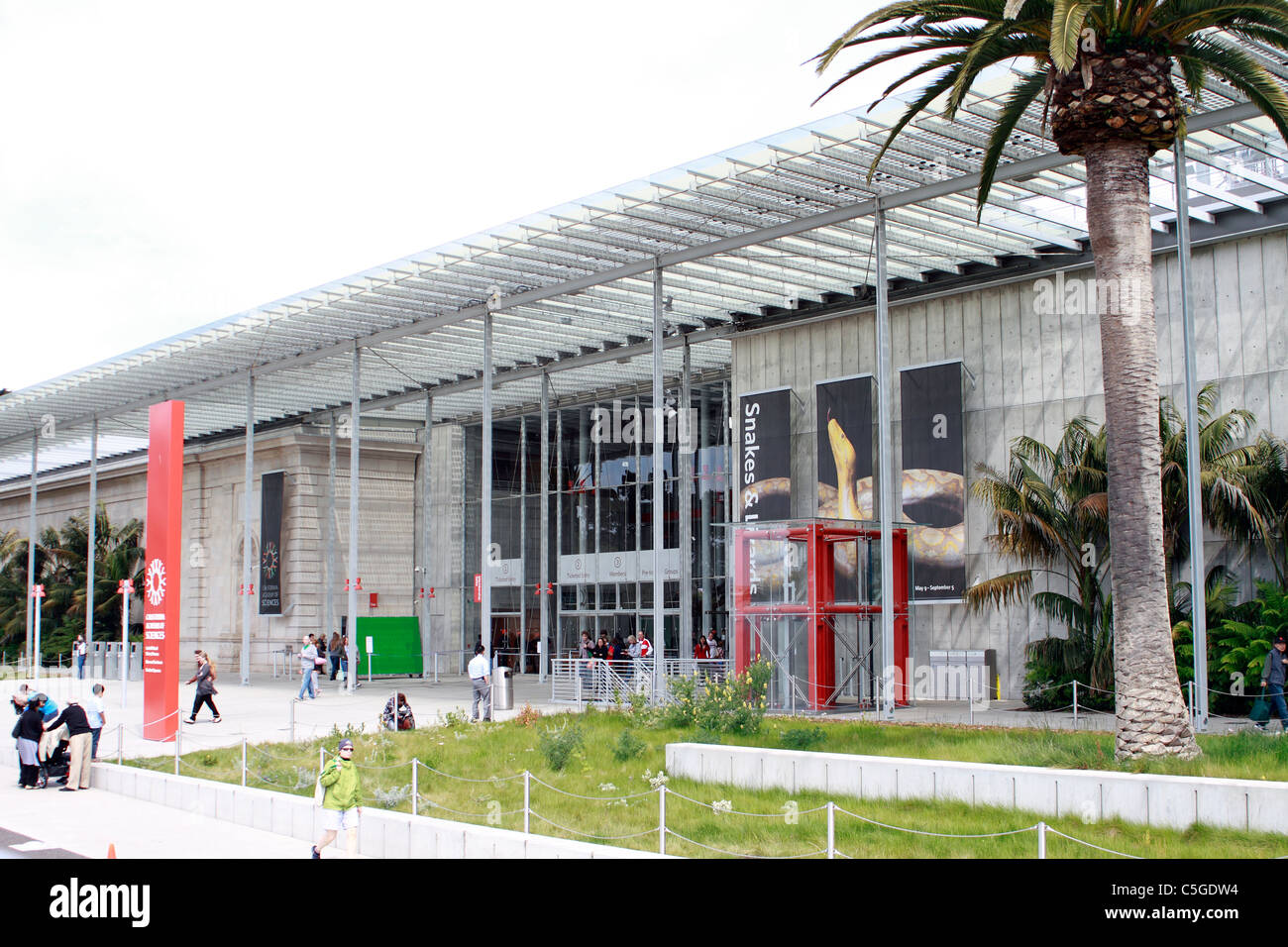 San Francisco's California Academy of Science Museum Stock Photo - Alamy