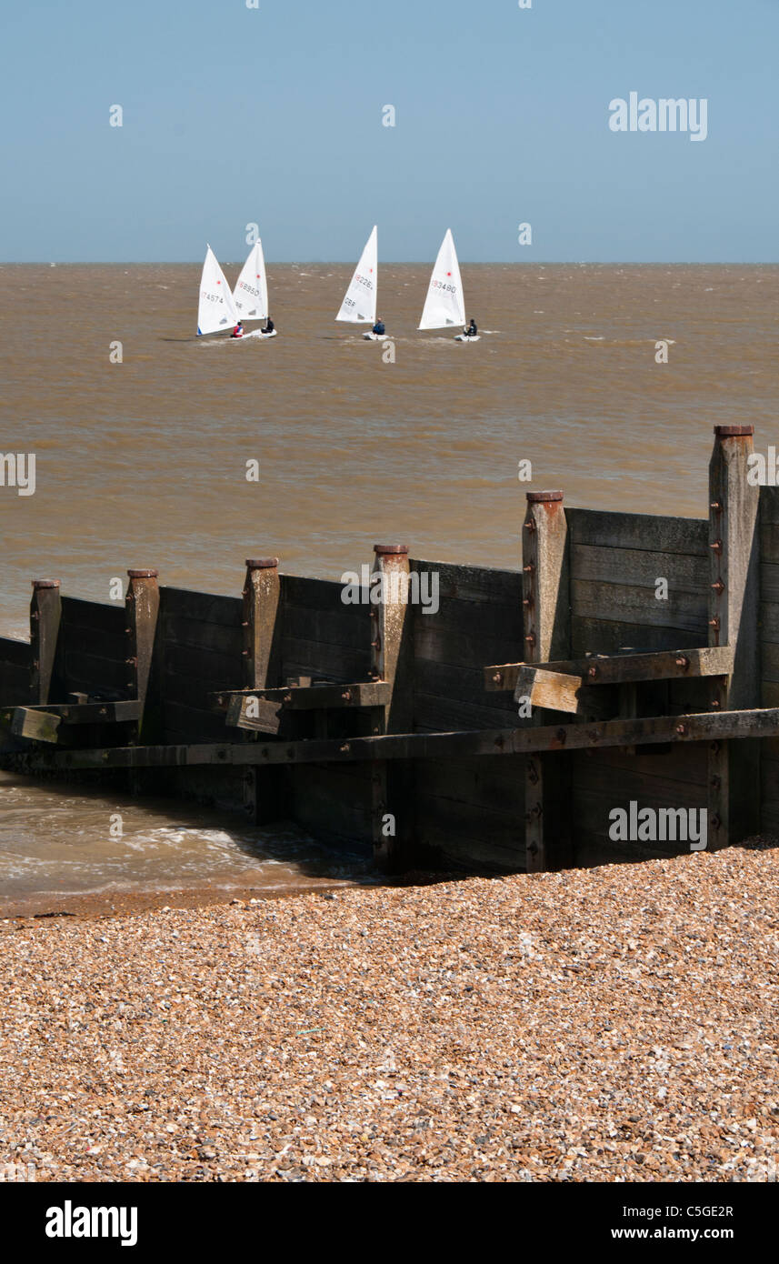 Whitstable shingle beach groynes hi-res stock photography and images ...