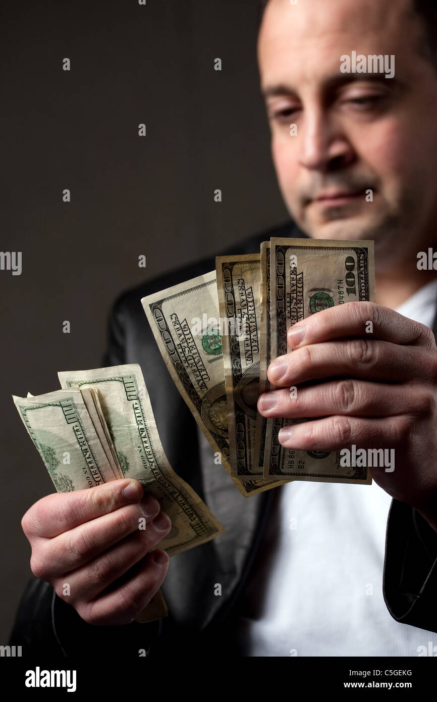 Counting hundreds hi-res stock photography and images - Alamy