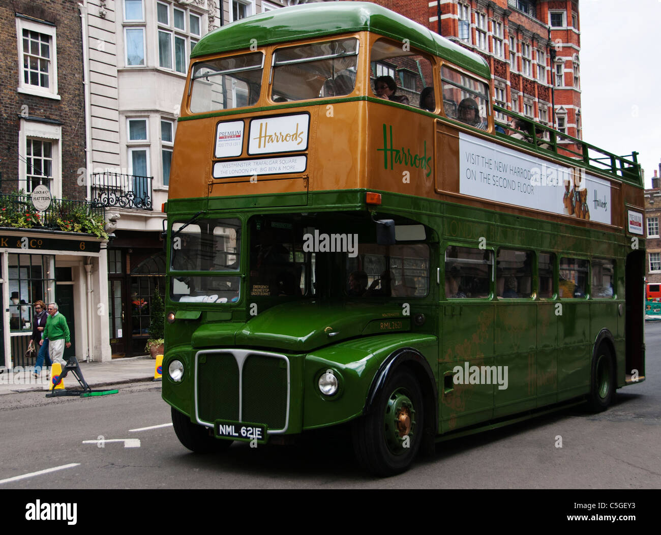 Vintage bus advertising hi-res stock photography and images - Alamy