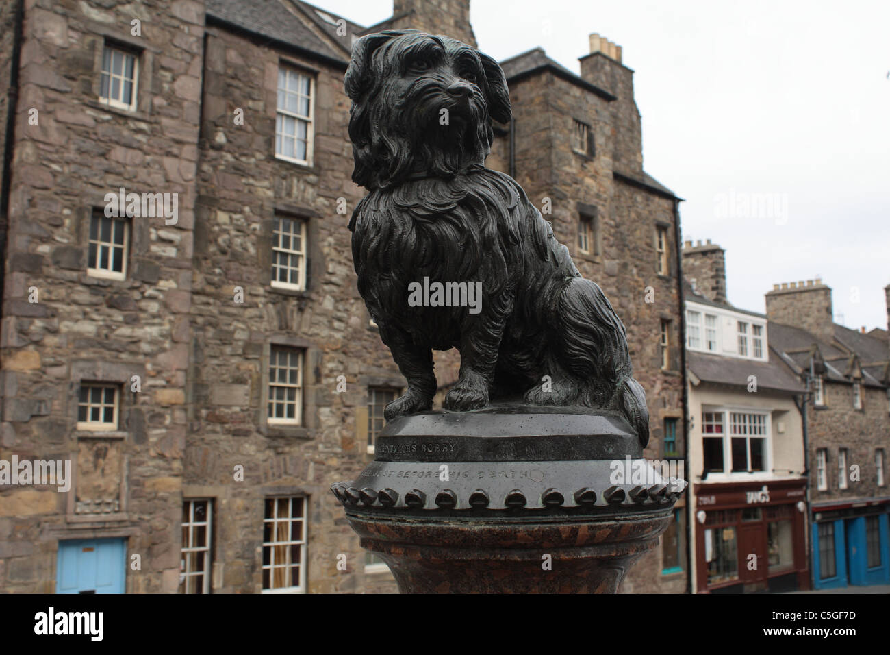 Greyfriars Bobby Memorial Edinburgh, Scotland Stock Photo - Alamy