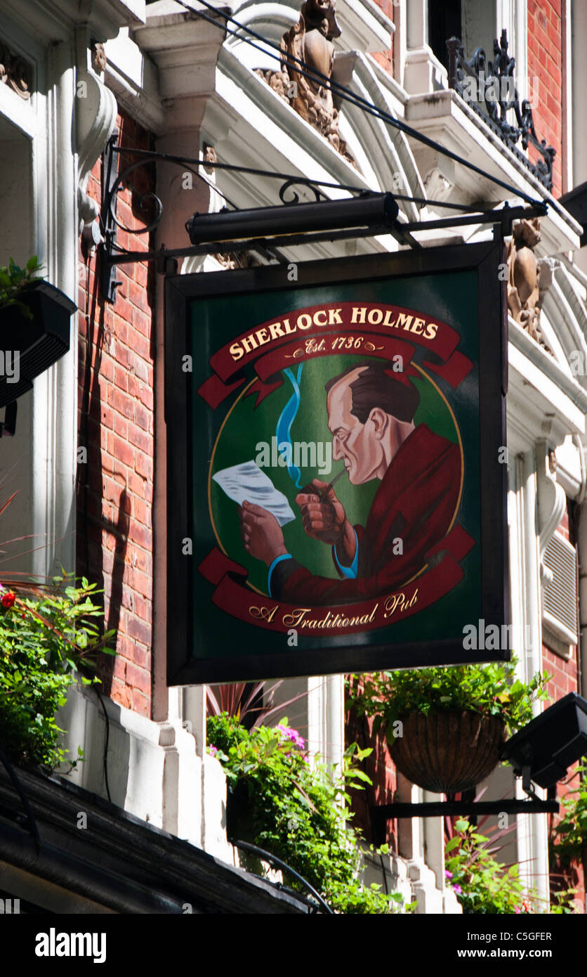London Sherlock Holmes Pub High Resolution Stock Photography and Images ...