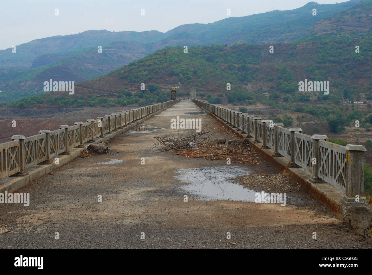 Indian gravity dam hi-res stock photography and images - Alamy