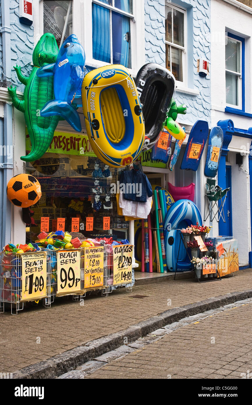 Tenby shop hi-res stock photography and images - Alamy