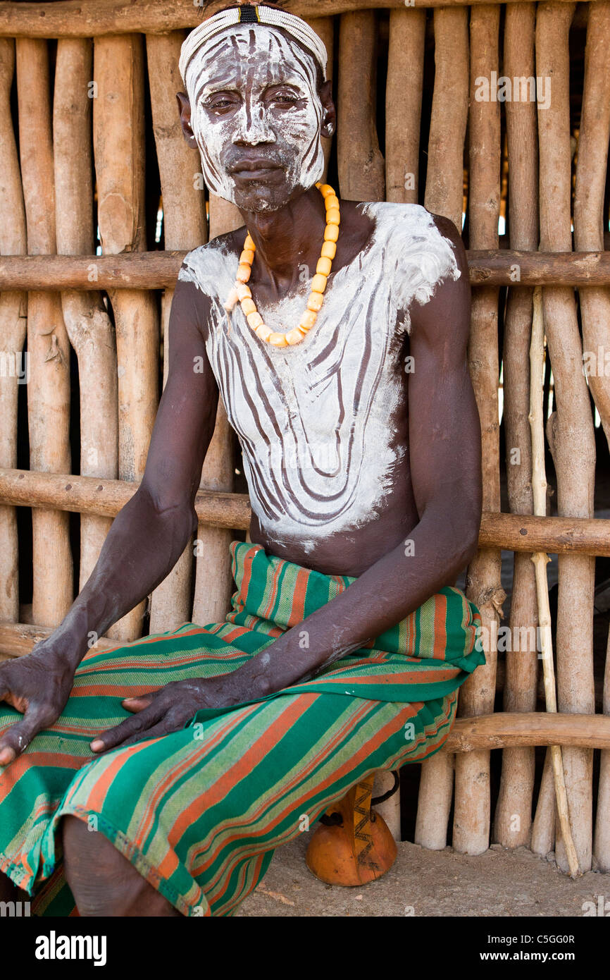 Karo tribesman lower omo valley hi-res stock photography and images - Alamy
