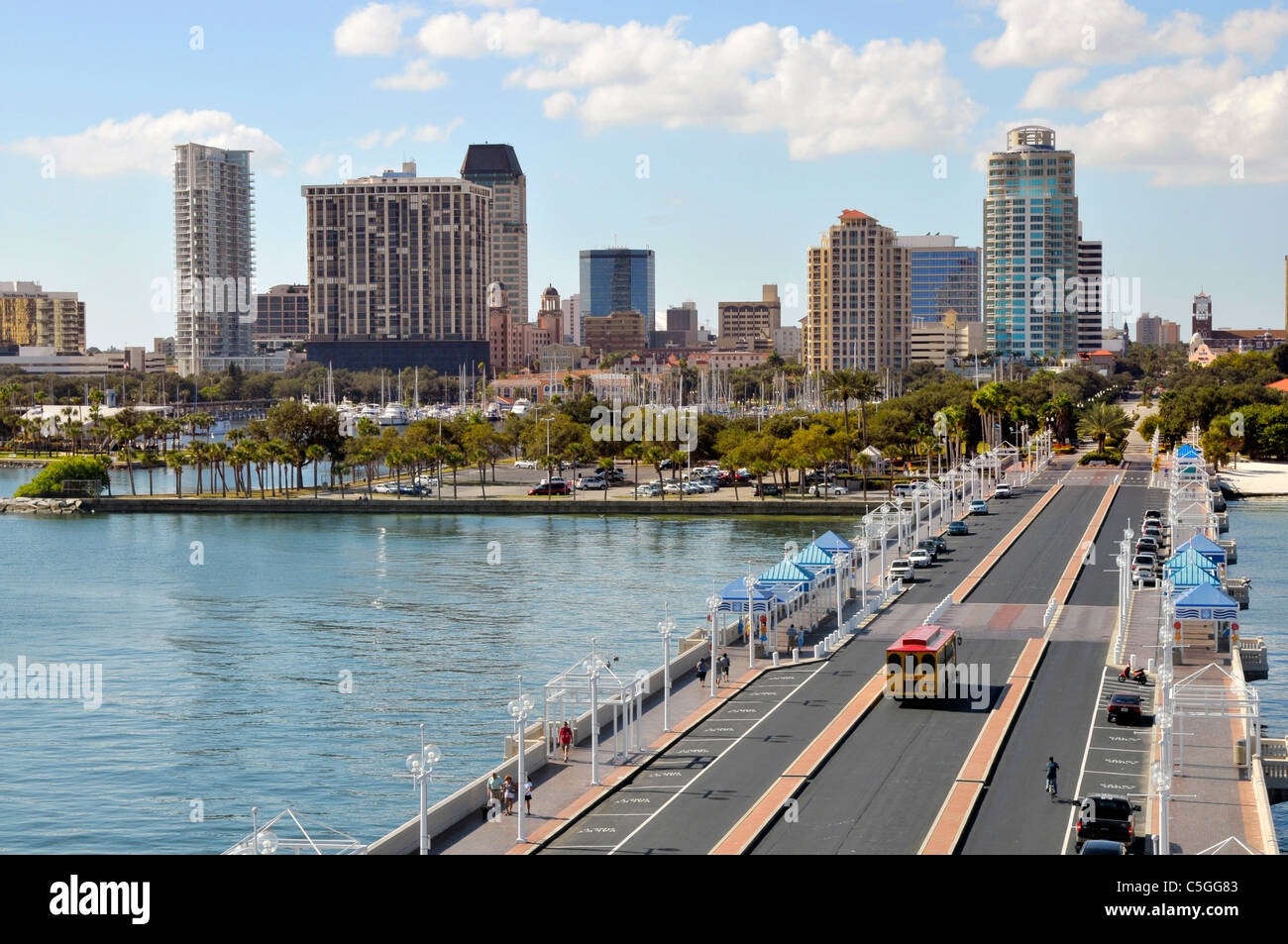The st petersburg hallmark hi-res stock photography and images - Alamy