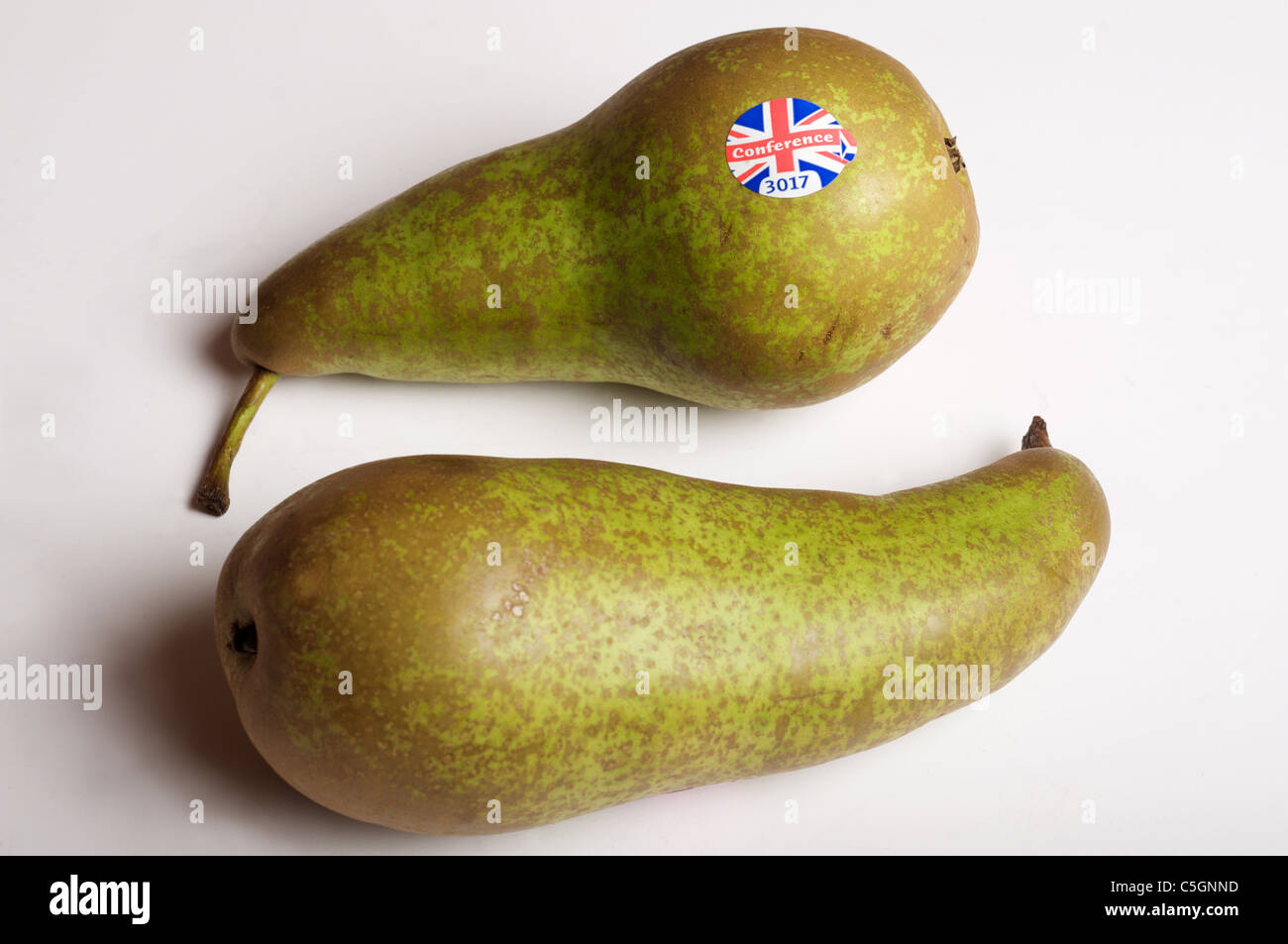 Pear fruit logo hi-res stock photography and images - Alamy